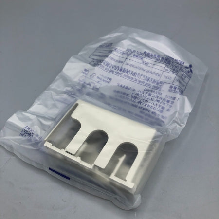 三菱電機 小型端子カバー TCS-05FA3 6個セット | FA機器、メカトロパーツ全般のリユース品 | メカトロパーツ．com